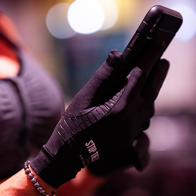 Antibacterial Gloves In Canada, It’s Time To Upgrade To Copper Gloves